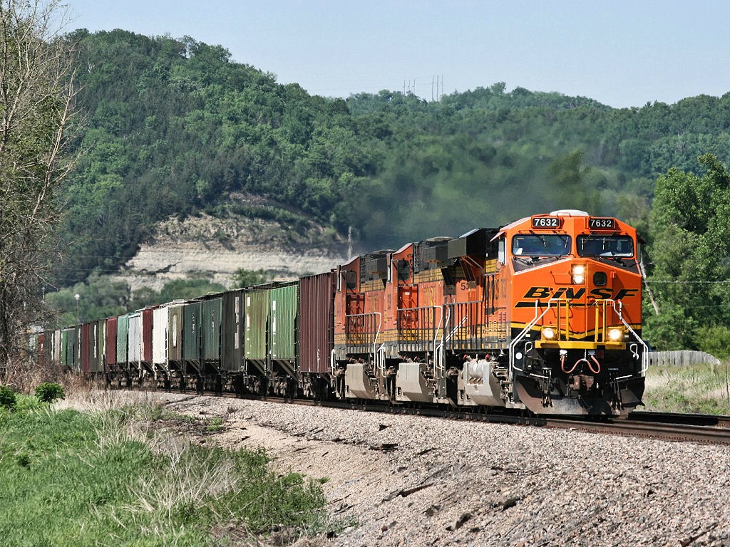 BNSF 7632